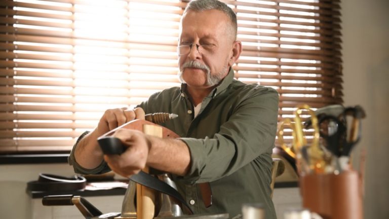 How to Burnish Leather – 4 Simple Ways | Leather Advice