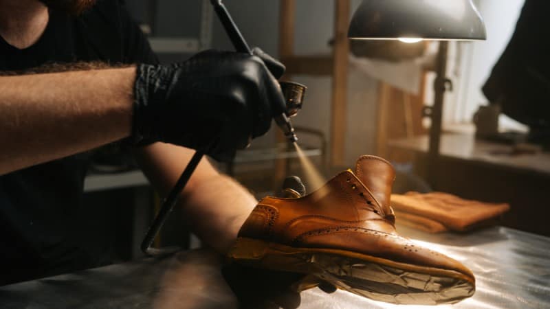 How to Change Leather Color-An Insider's Guide | Leather Advice