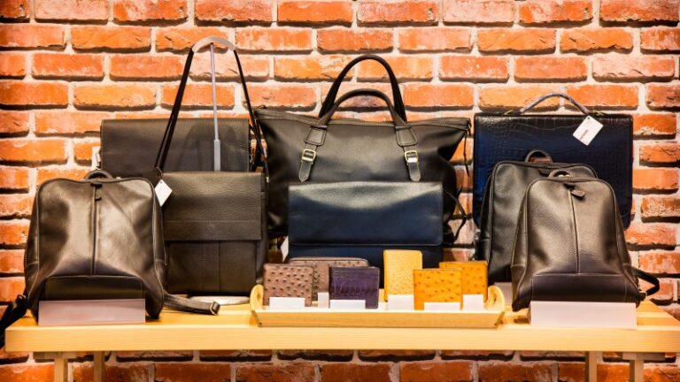 How to Stretch Leather Bags: 5 Easy Techniques | Leather Advice