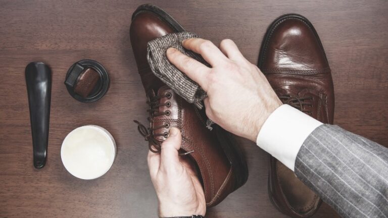 How to Remove Creases from Leather Shoes – 4 Efficient Methods ...